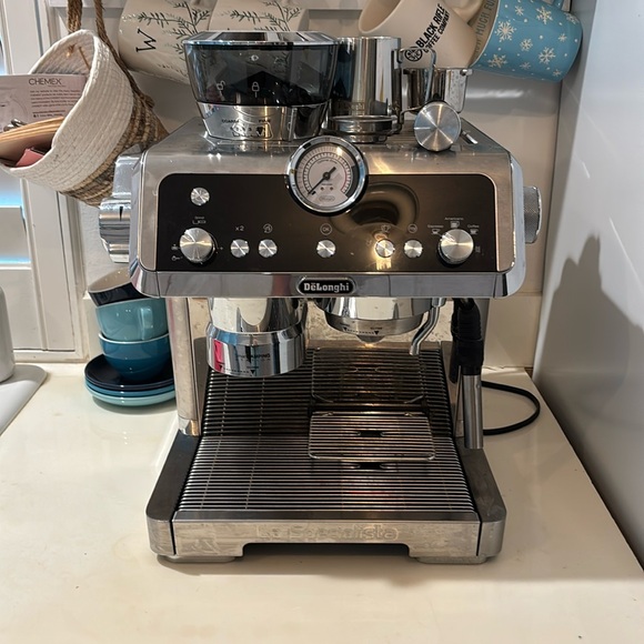 Delonghi | Kitchen | Delonghi La Specialista Espresso Machine | Poshmark
